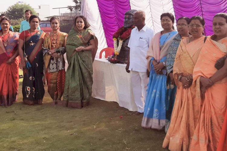 पंढरपुर येथील रुक्मिणी विद्यापीठात छत्रपती शिवाजी महाराज जयंती उत्साहात ...
